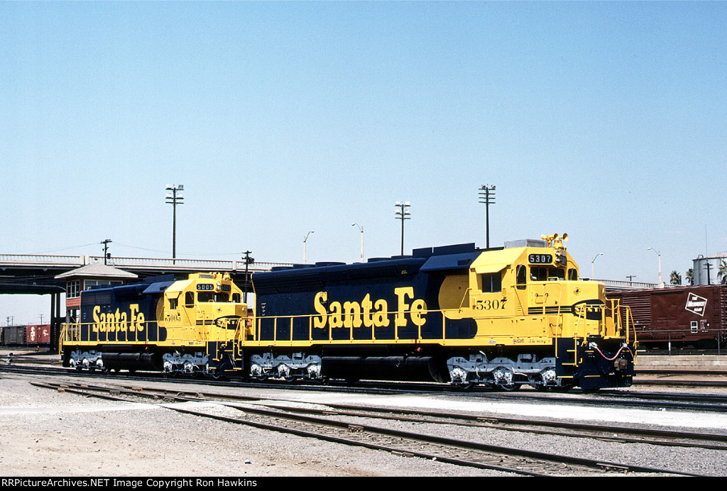 ATSF 5307 and ATSF 5005
